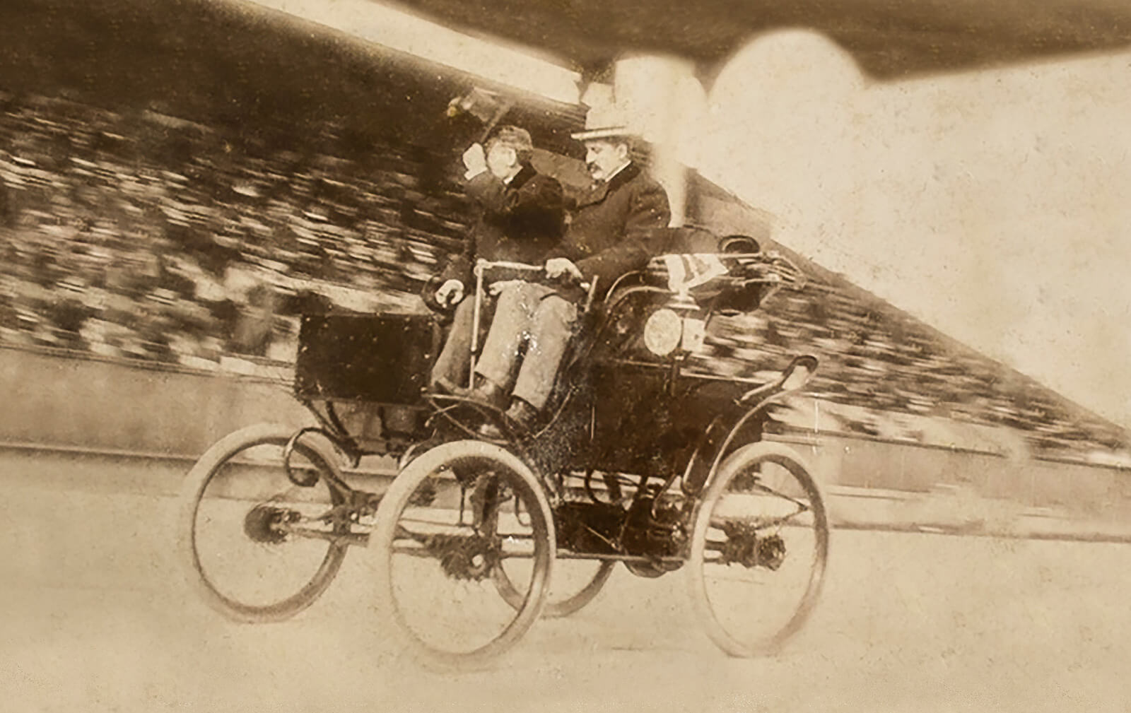 The Early Electrics Class at the 70th Pebble Beach Concours Hosts a ...